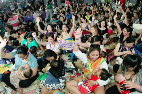 "Padede" Girls Conquer Metro Manila — Pinoy Thaiyo