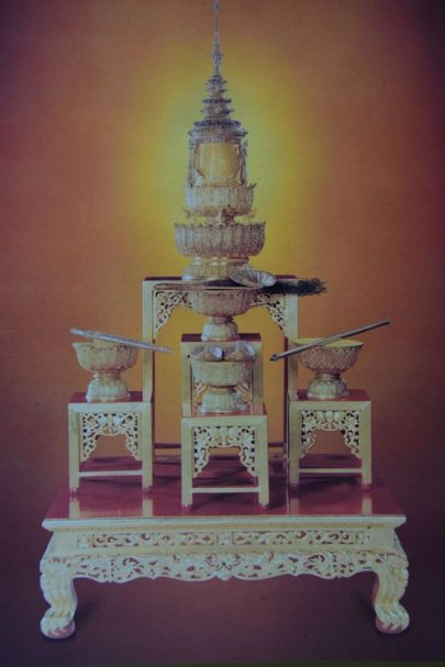 King Rama X Coronation: THE FIVE ROYAL REGALIA — Pinoy Thaiyo