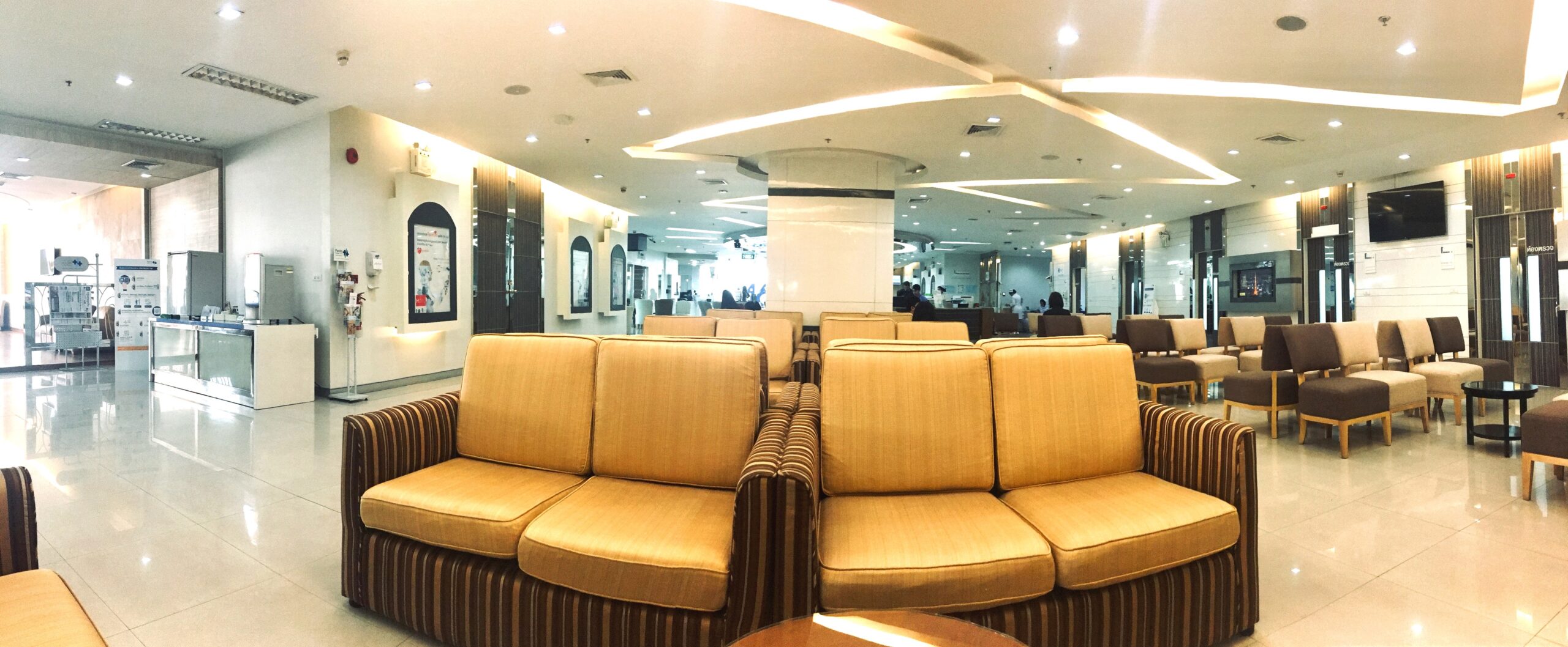 Paolo Hospital Paholyothin, one of the top-ranked private hospitals in ...