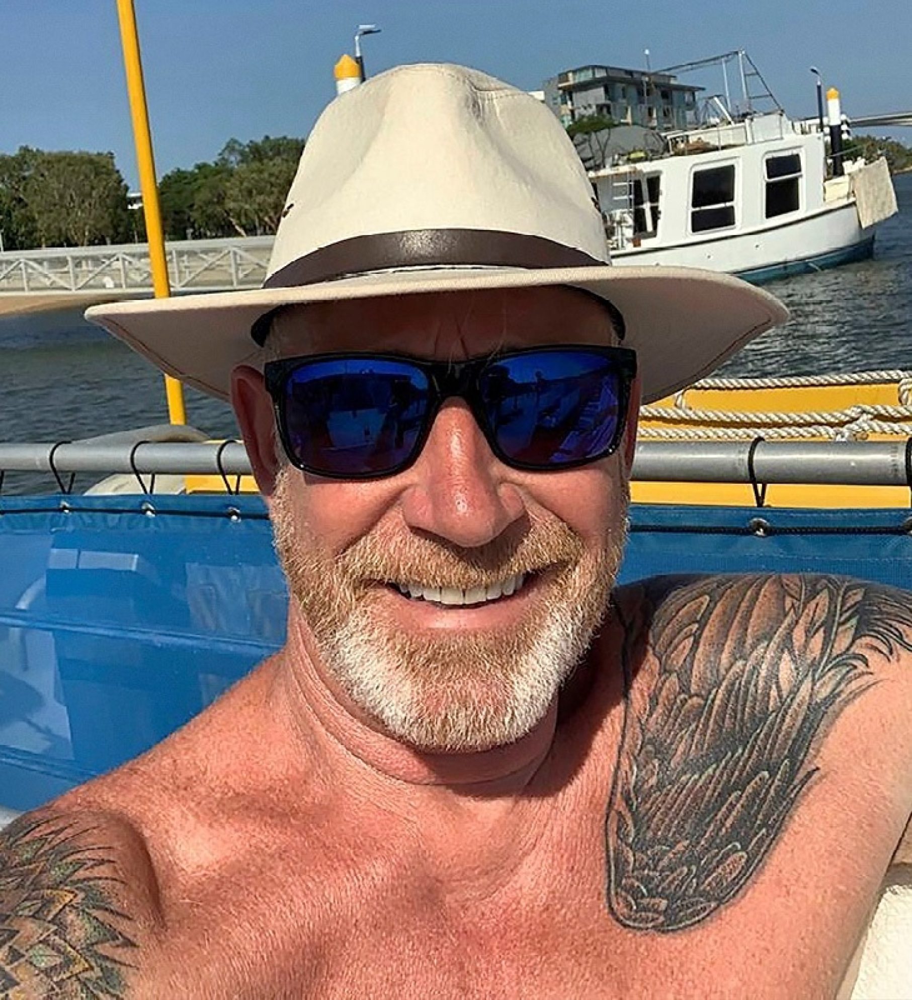 Simon_Chapman-last-photo — Pinoy Thaiyo